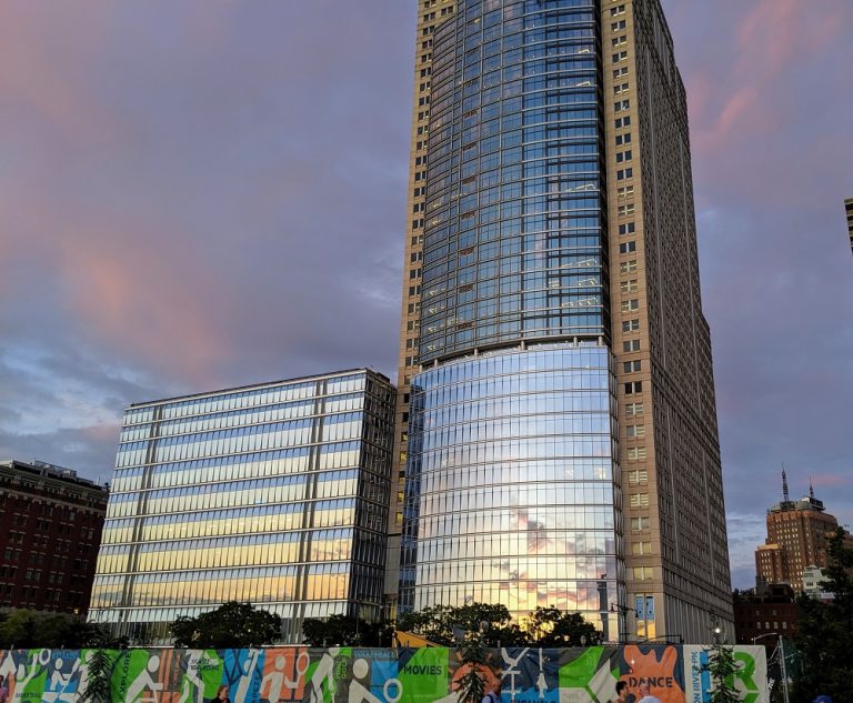 Tribeca Citizen | The return of the banks and their people