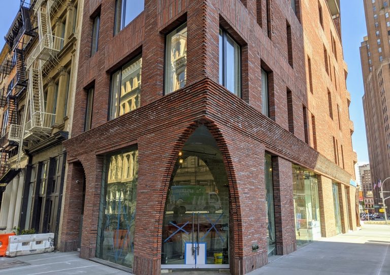 Tribeca Citizen | Progress at 100 Franklin reveals art in bricks