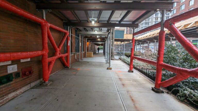 Tribeca Citizen | The labyrinth that is now the PS 234 entrance