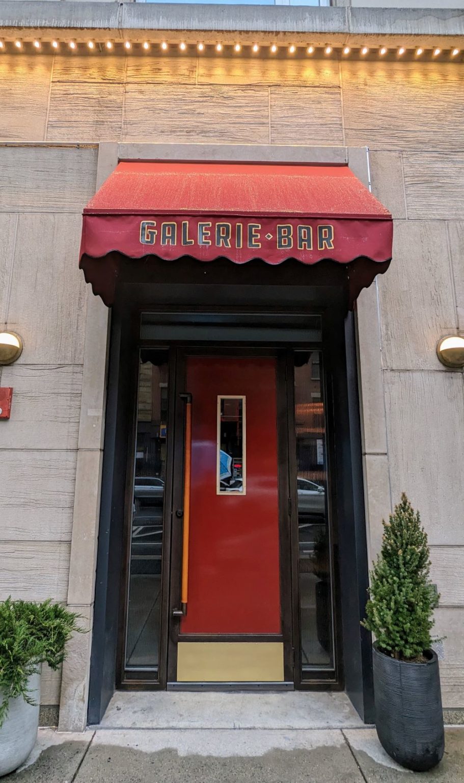 Tribeca Citizen | Catching Up with New Kids: Galerie Bar