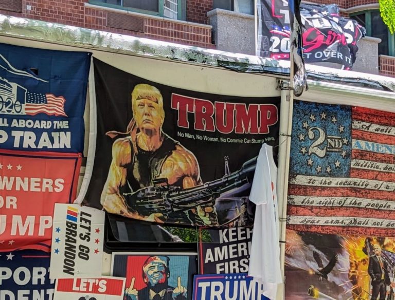 Tribeca Citizen | Trump van ends its tour with a crash on Staten Island